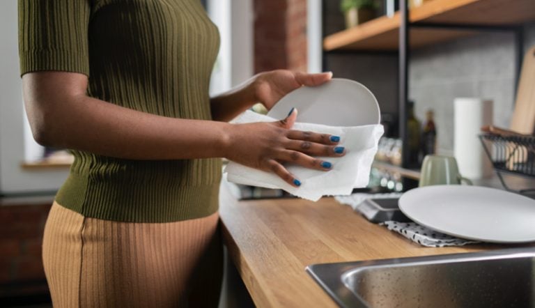 Quel est le meilleur tissu pour essuyer la vaisselle